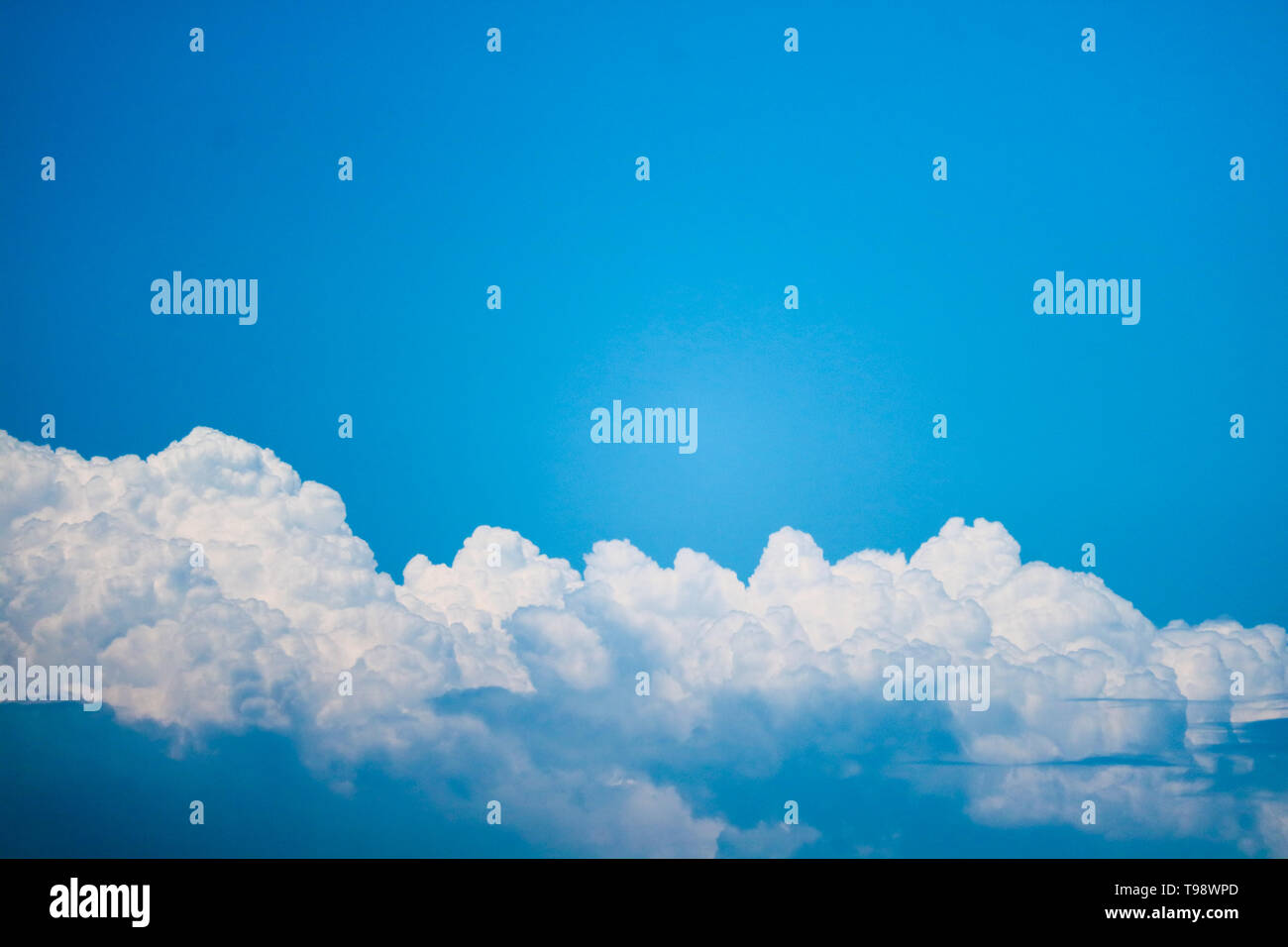 Beautiful heap clouds with clear blue sky and sun background Stock ...