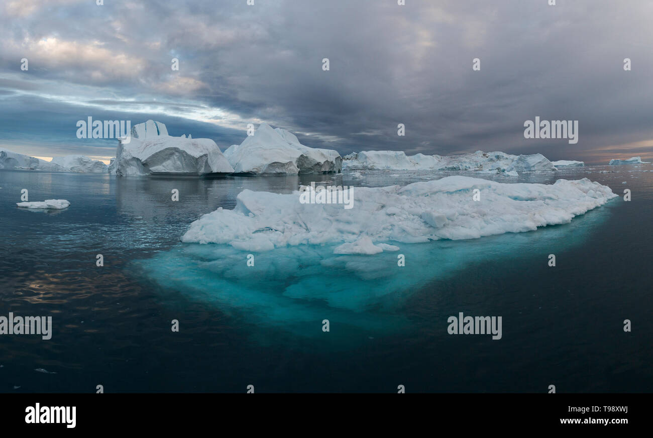 Icebergs in Disko Bay on Midsummer, Greenland Stock Photo - Alamy