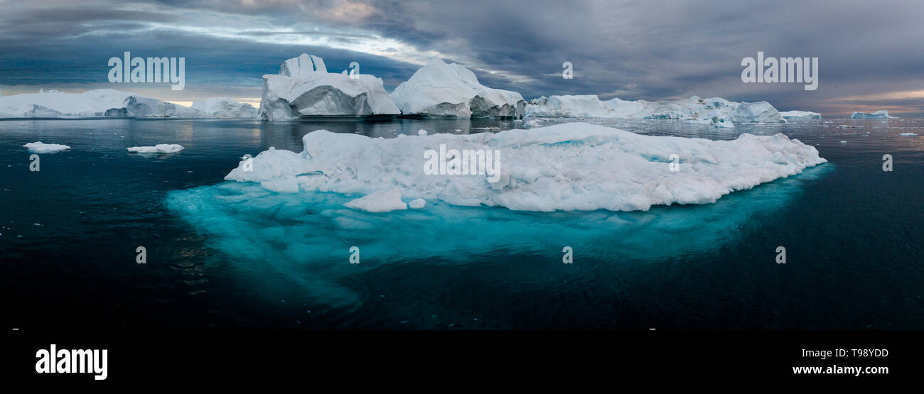Disko bay panorama hi-res stock photography and images - Alamy