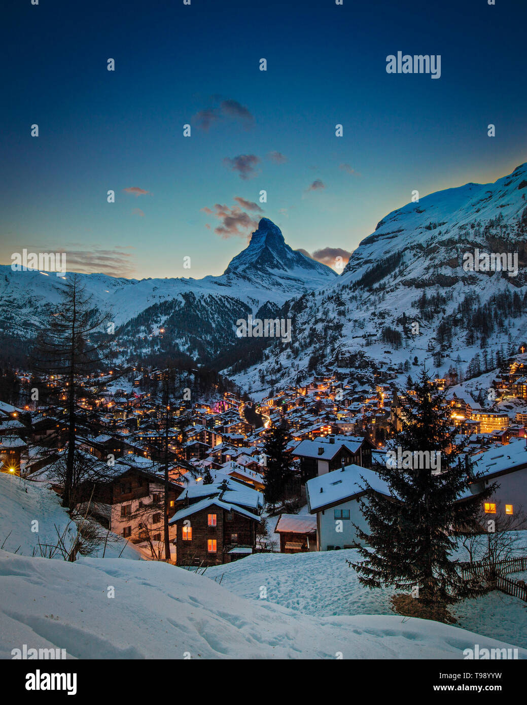 Zermatt with matterhorn at dusk hi-res stock photography and images - Alamy