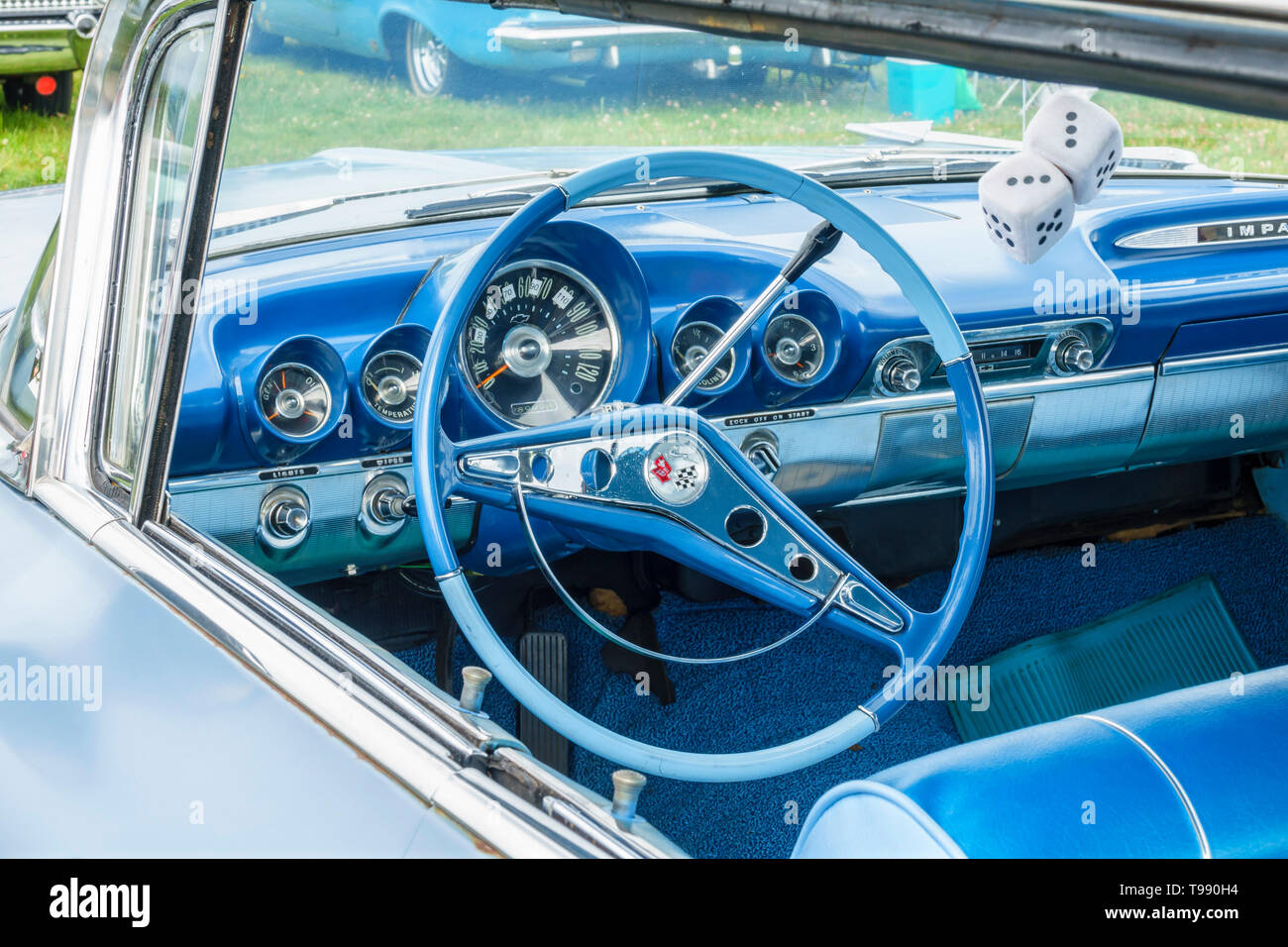 Steering wheel on chevrolet hi-res stock photography and images - Alamy