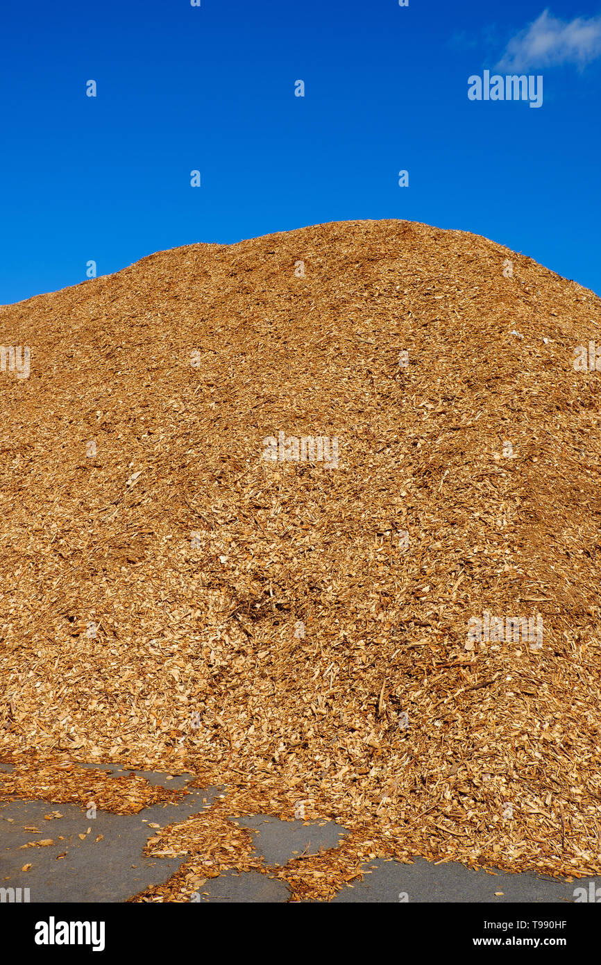 Woodchip pile hi-res stock photography and images - Alamy