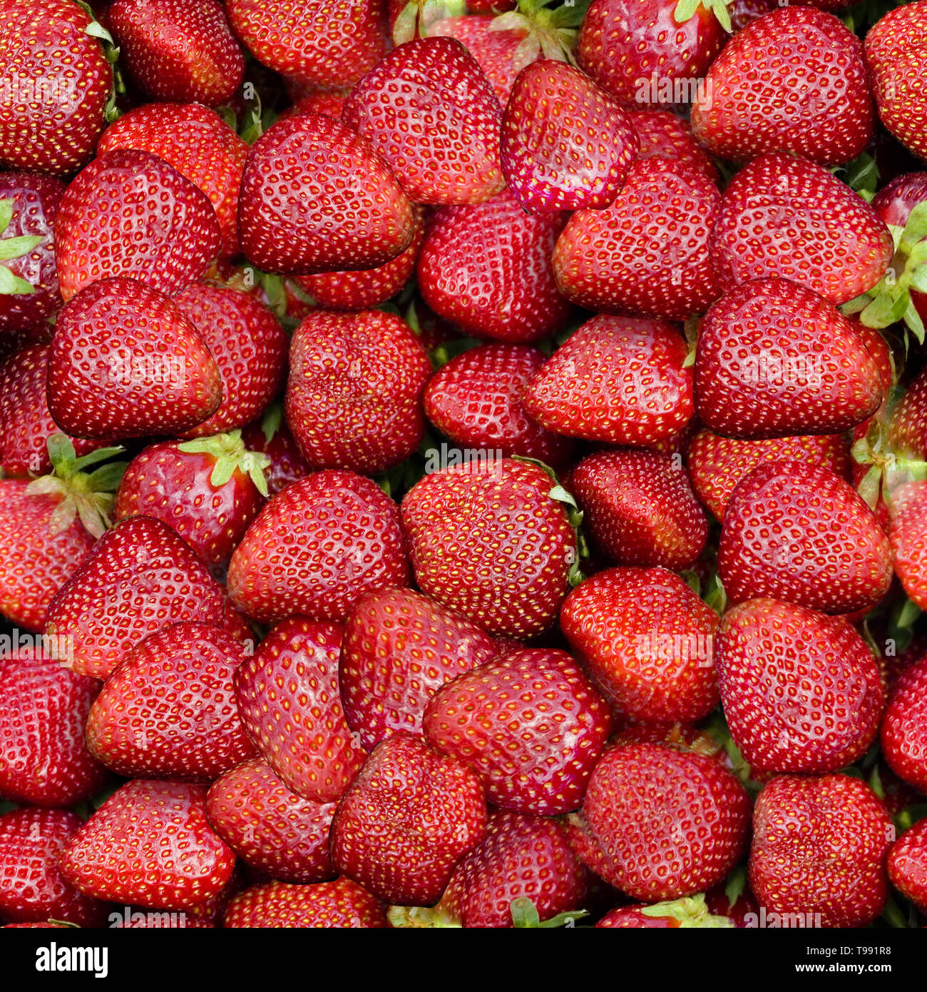 Strawberries Seamless Texture Tile Stock Photo - Alamy