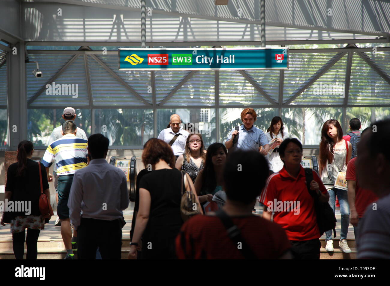 Singapore mrt railway hi-res stock photography and images - Alamy