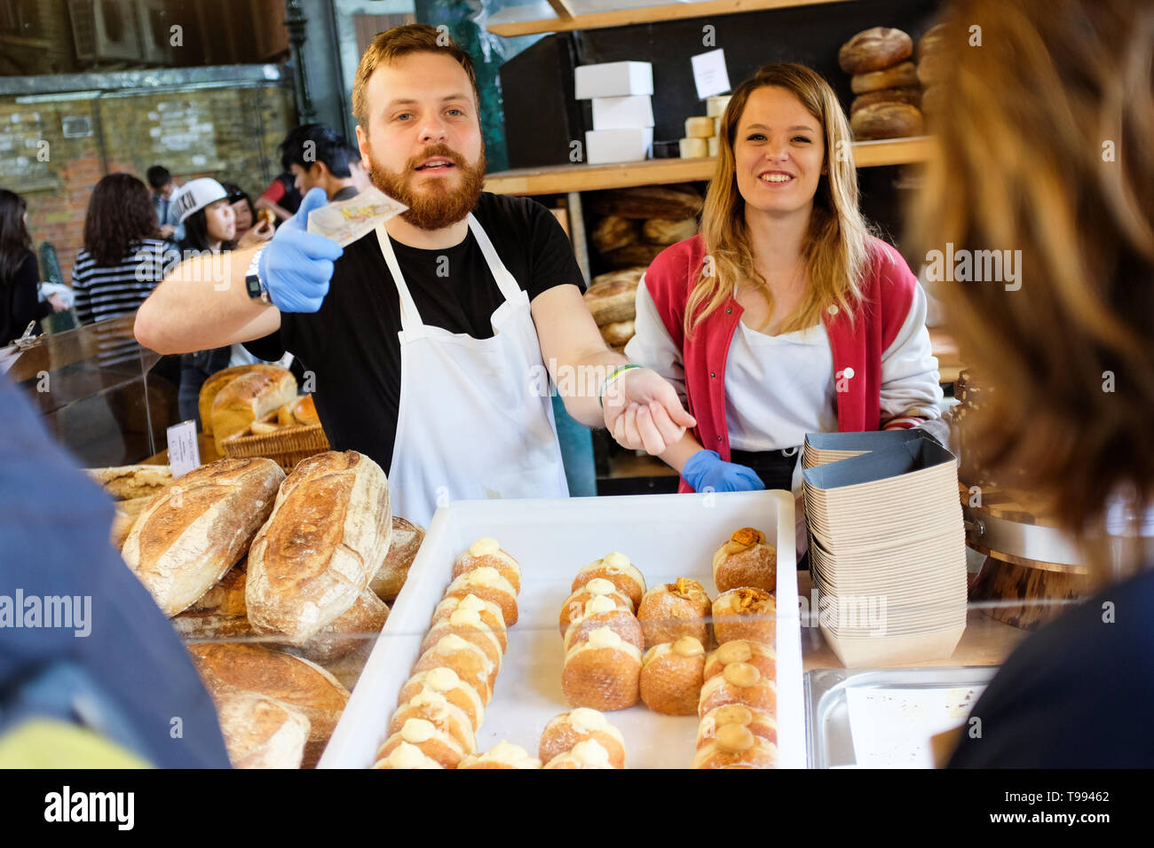 London bakery hi-res stock photography and images - Alamy
