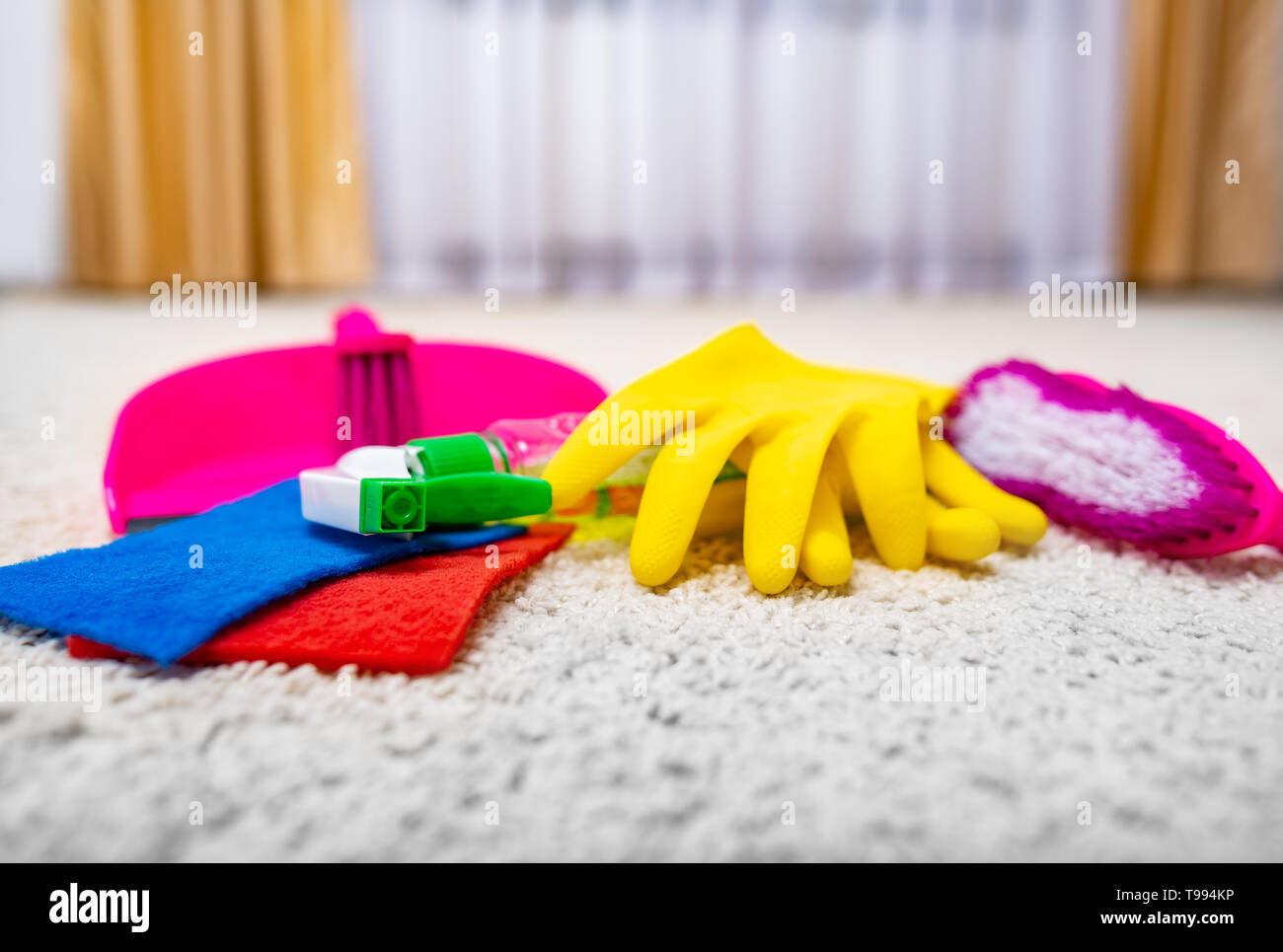 Woman carpet wash hi-res stock photography and images - Alamy