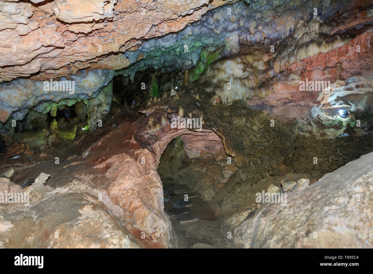 Cuban cave hi-res stock photography and images - Alamy