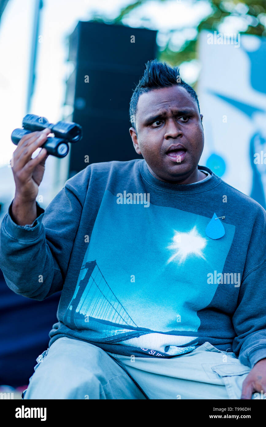 Chin injeti hi-res stock photography and images - Alamy