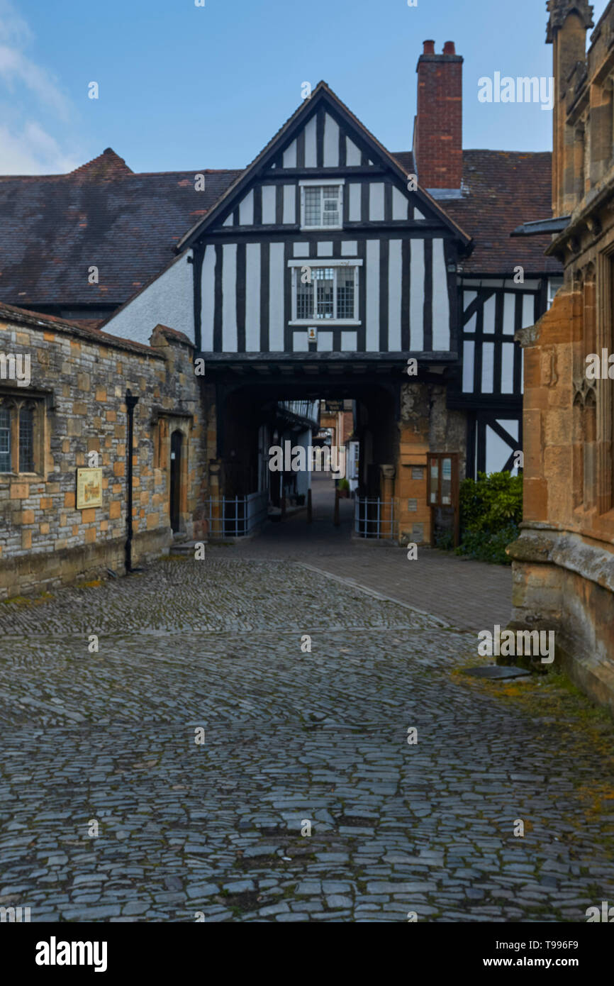 Ancient alleyway from Market Square (Abbot Reginald's Gateway) in ...
