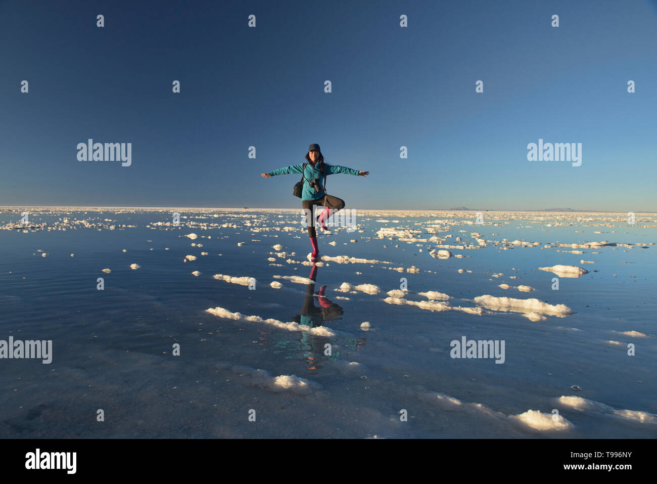 Enjoying the world's largest mirror, reflections on the salt flats of ...