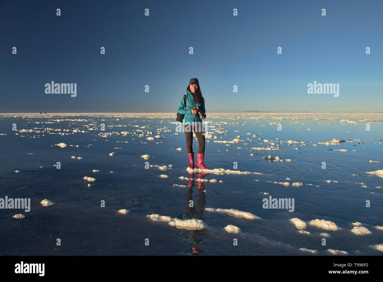 Enjoying the world's largest mirror, reflections on the salt flats of ...