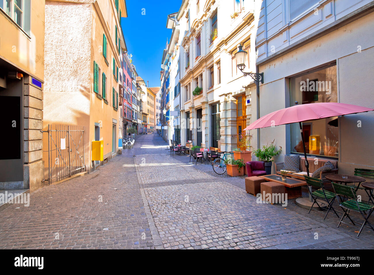 Street zurich architecture hi-res stock photography and images - Alamy