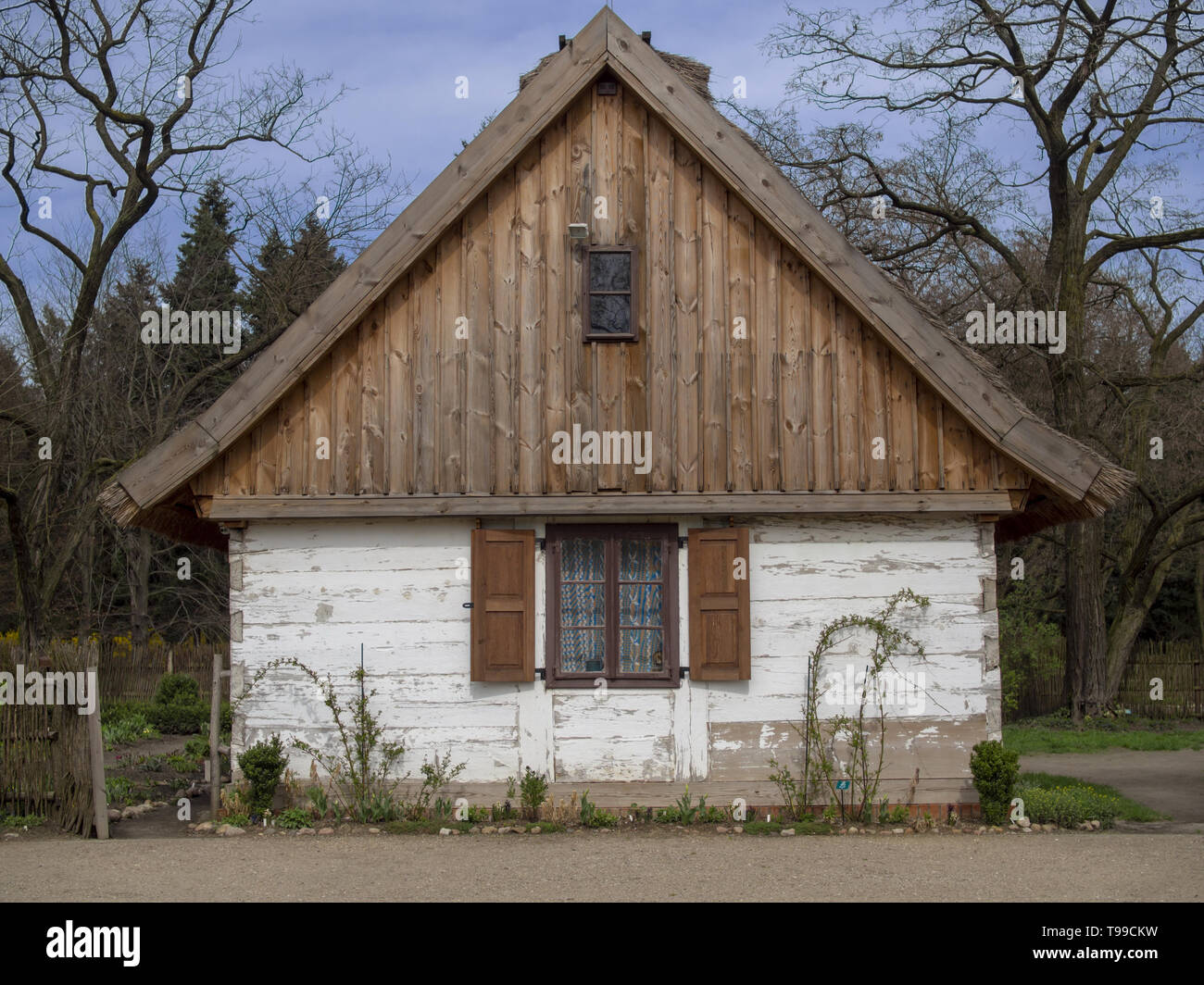 Traditional old polish wooden country hi-res stock photography and ...