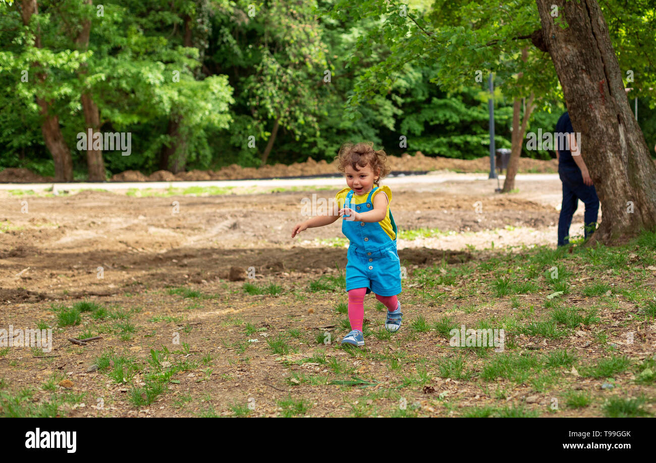 Girl running butterfly hi-res stock photography and images - Alamy