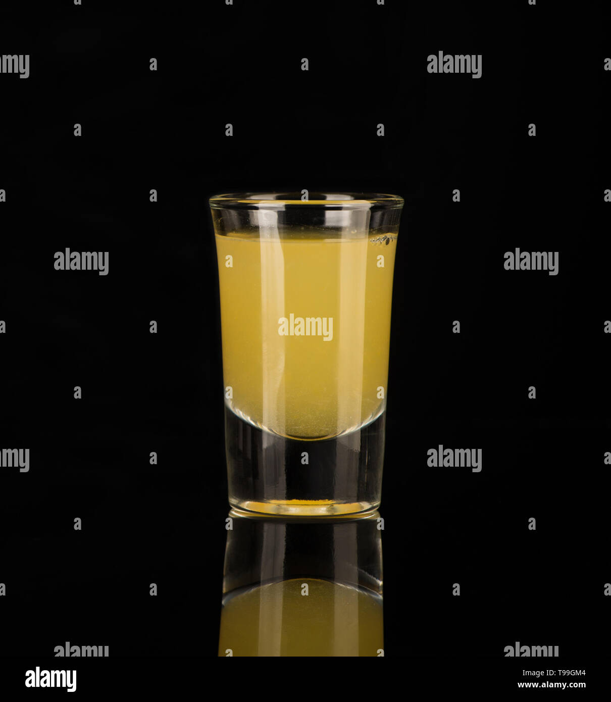 Yellow alcoholic hi-res stock photography and images - Alamy