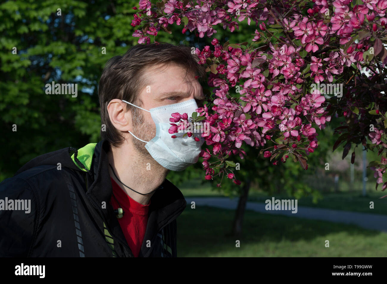Man suffers hi-res stock photography and images - Alamy