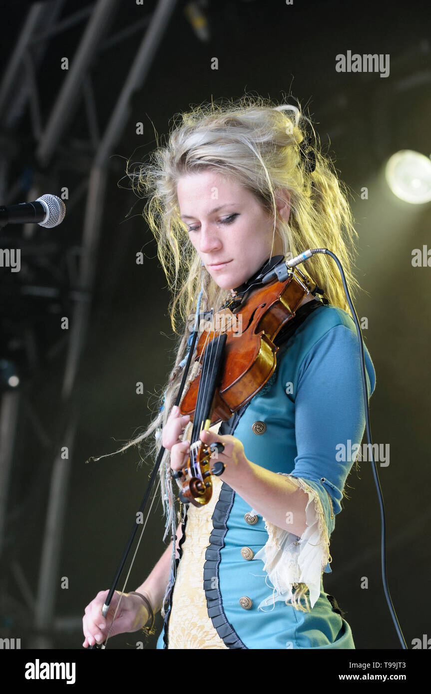 Dulcima showan musician hi-res stock photography and images - Alamy