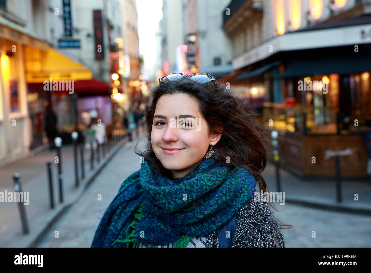 Beautiful student girl in Paris Stock Photo - Alamy