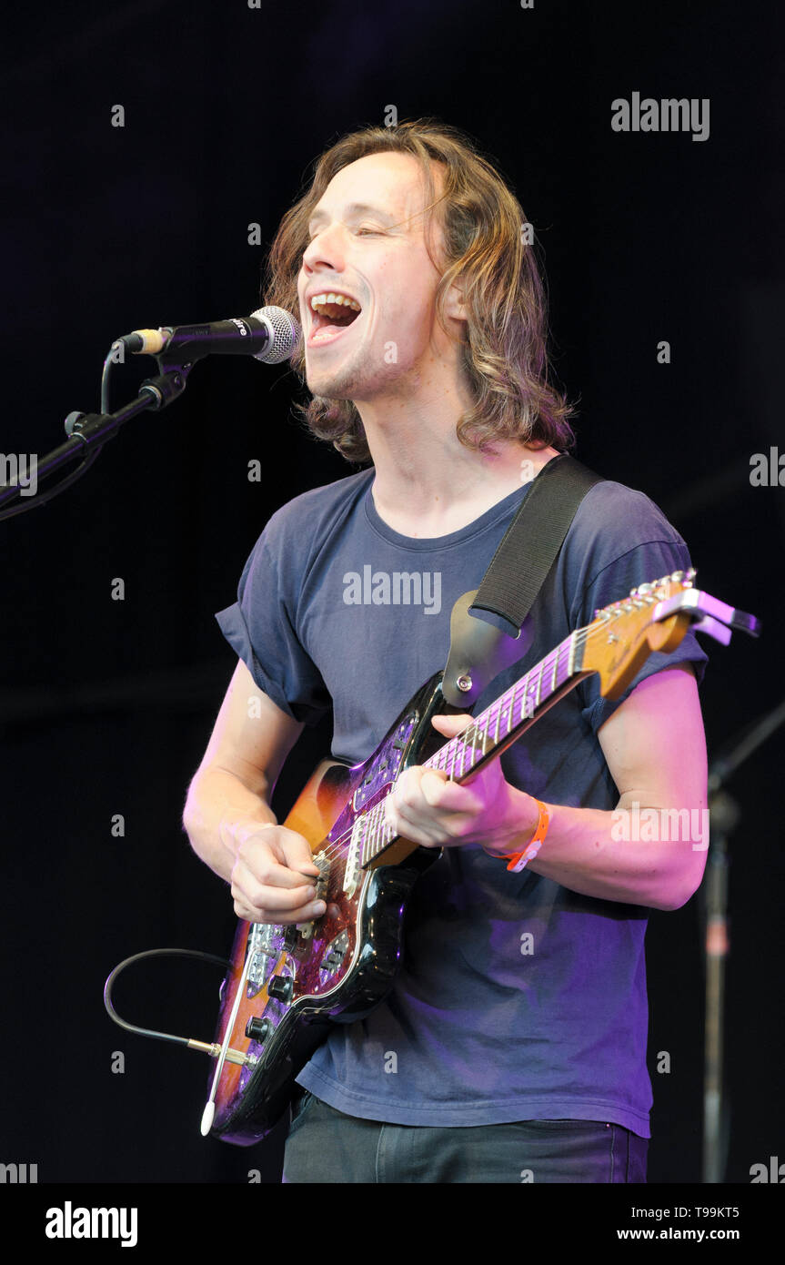 Simon balthazar fanfarlo hi-res stock photography and images - Alamy