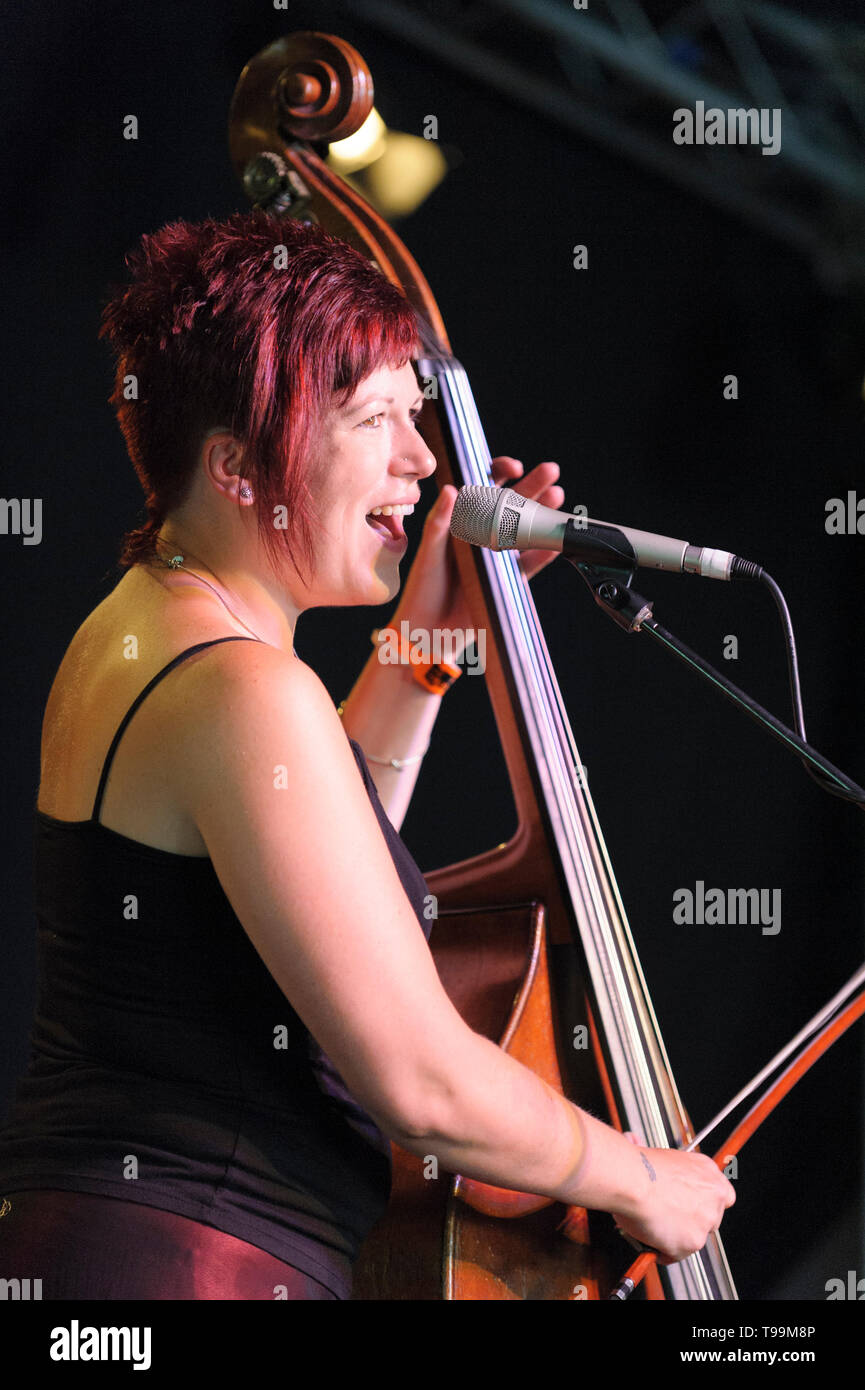 Miranda sykes hi-res stock photography and images - Alamy