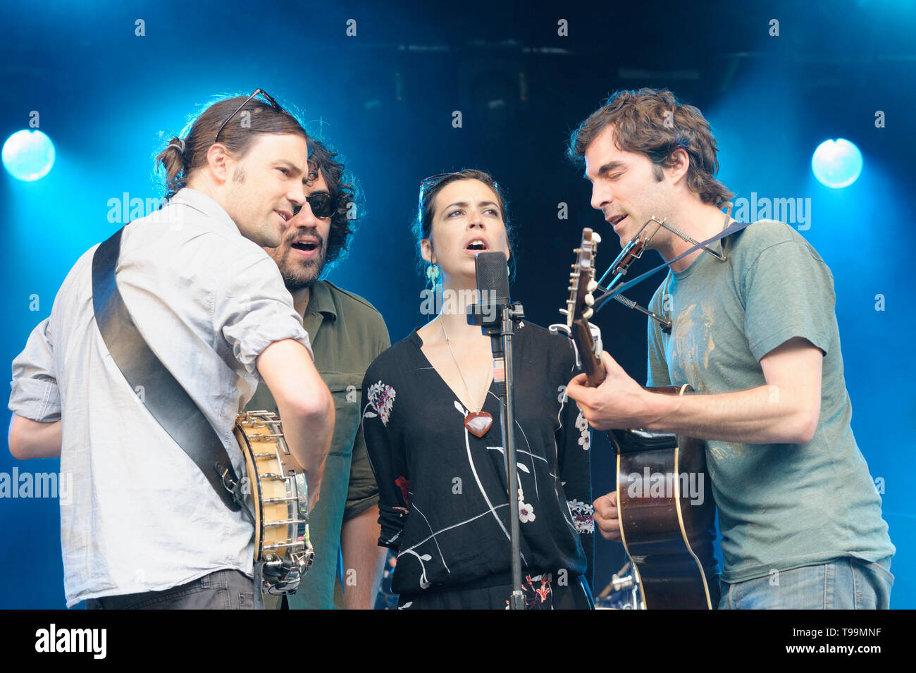 Barr brothers group hi-res stock photography and images - Alamy