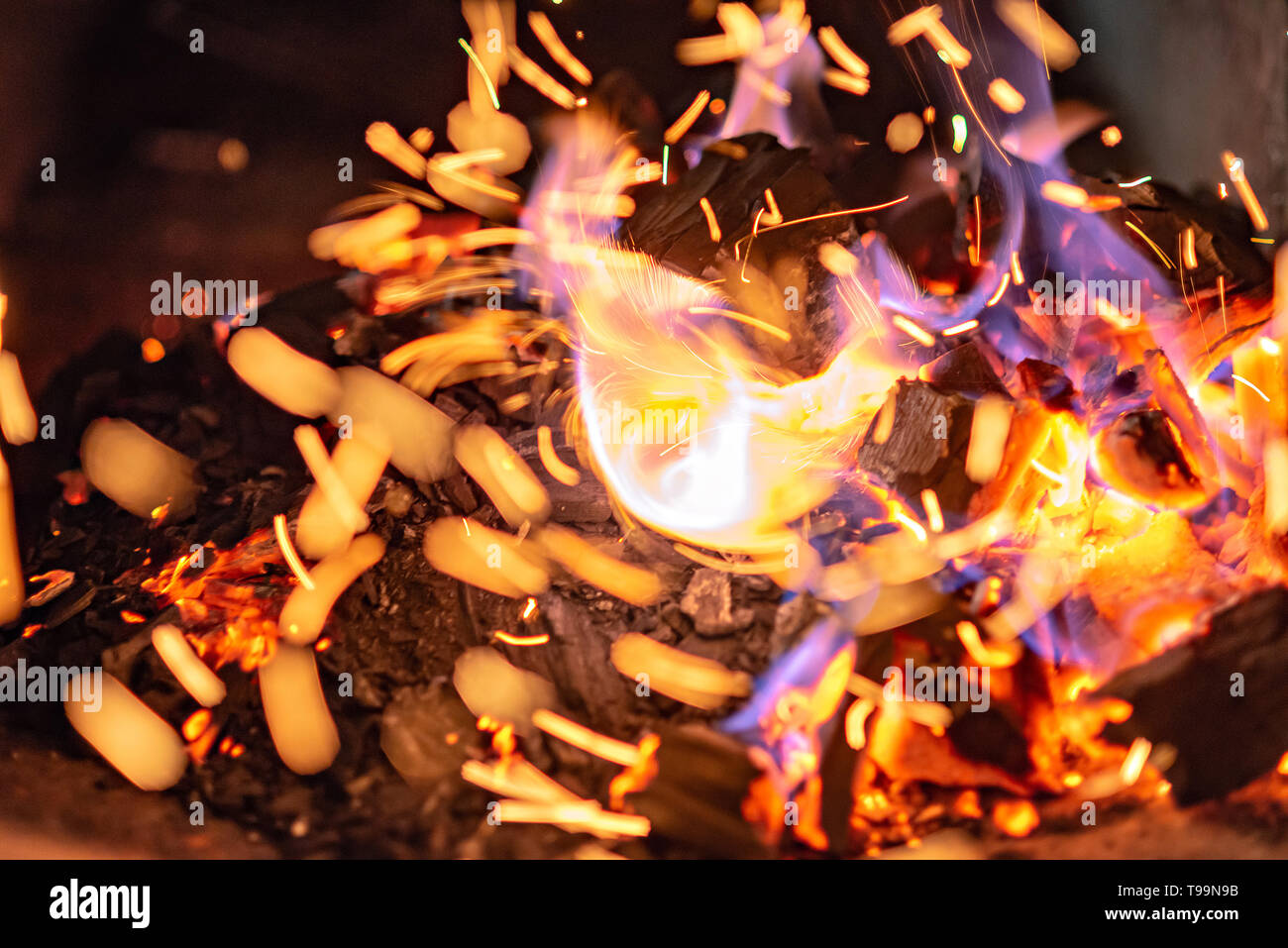 Charcoal pit hi-res stock photography and images - Alamy