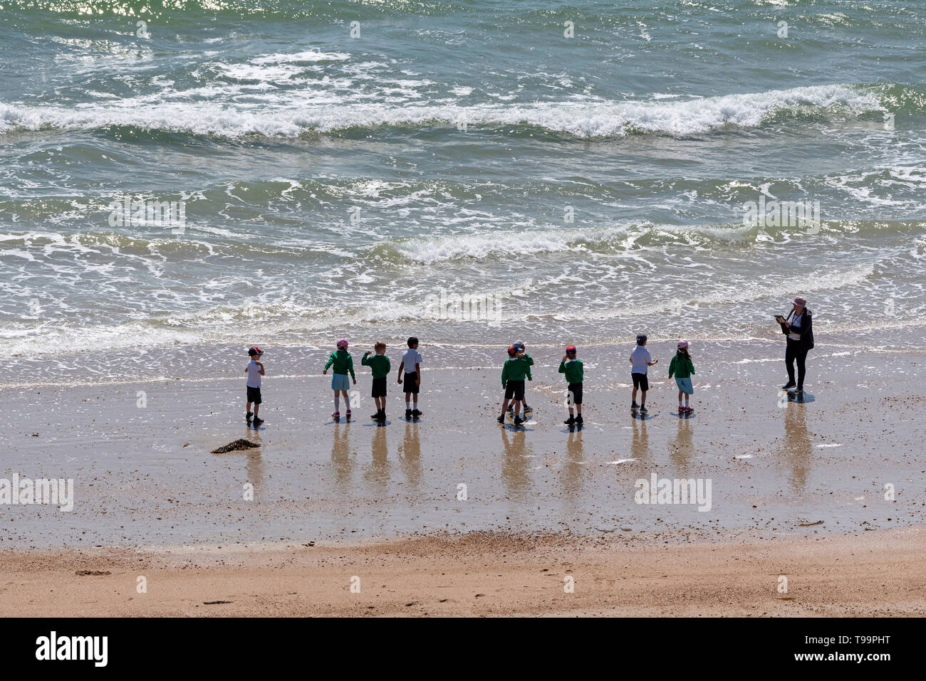 School outing to the ocean hi-res stock photography and images - Alamy