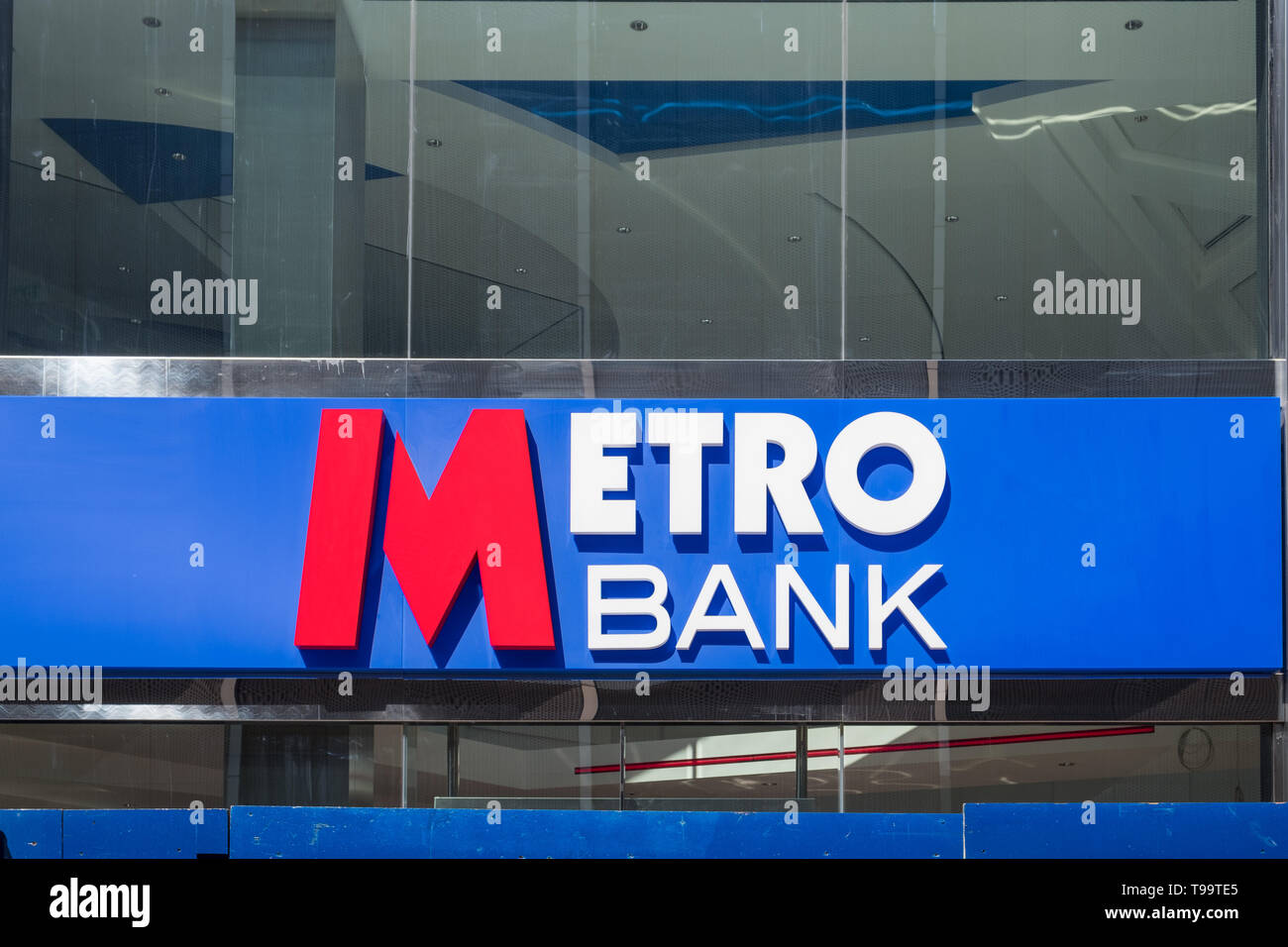 Large sign for Metro Bank in Birmingham, UK Stock Photo - Alamy