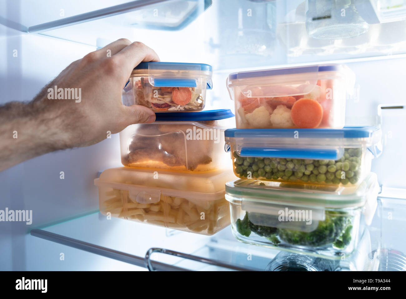 Hand full of vegetables hi-res stock photography and images - Alamy