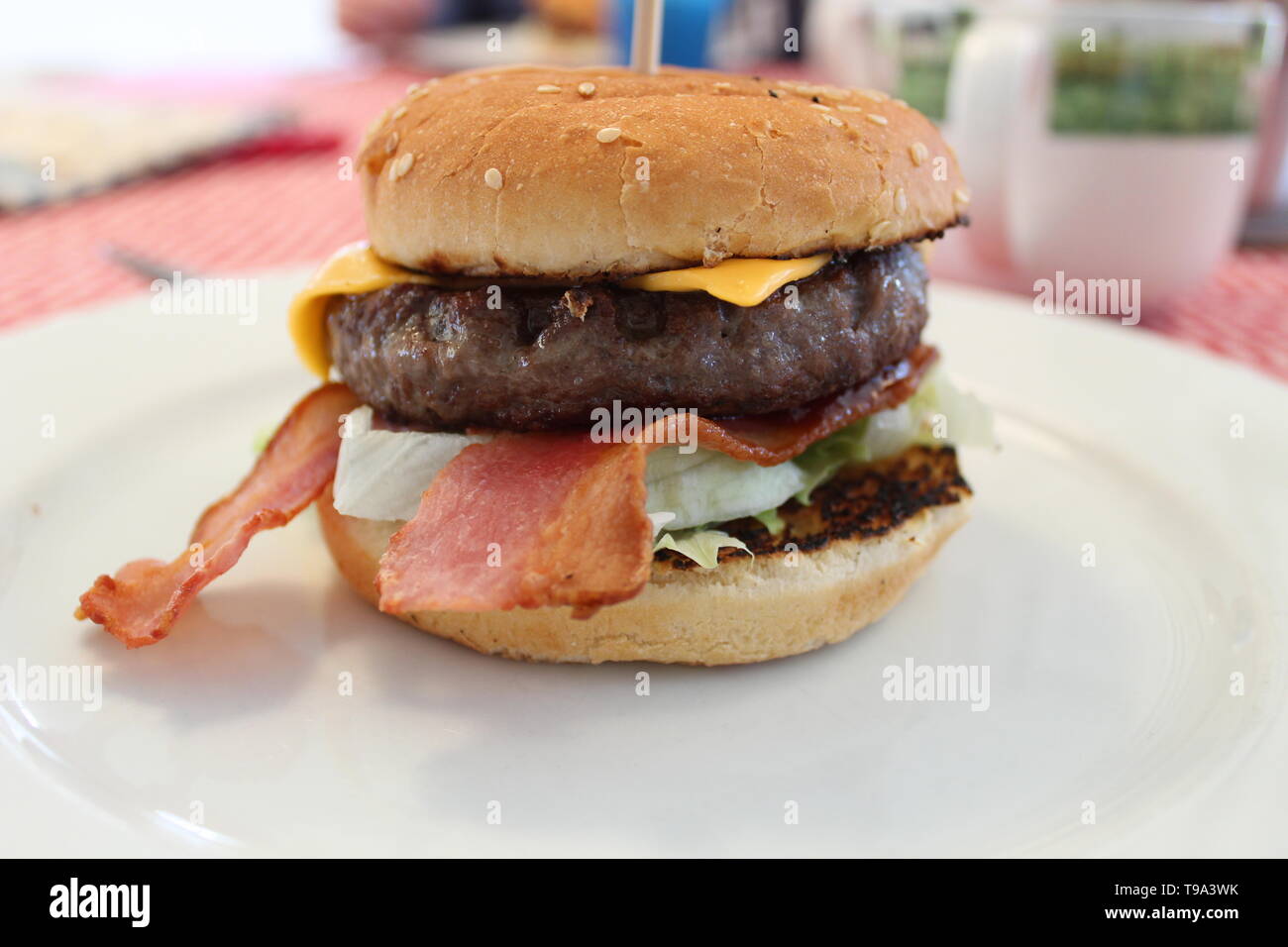 home cooked hamburger Stock Photo - Alamy