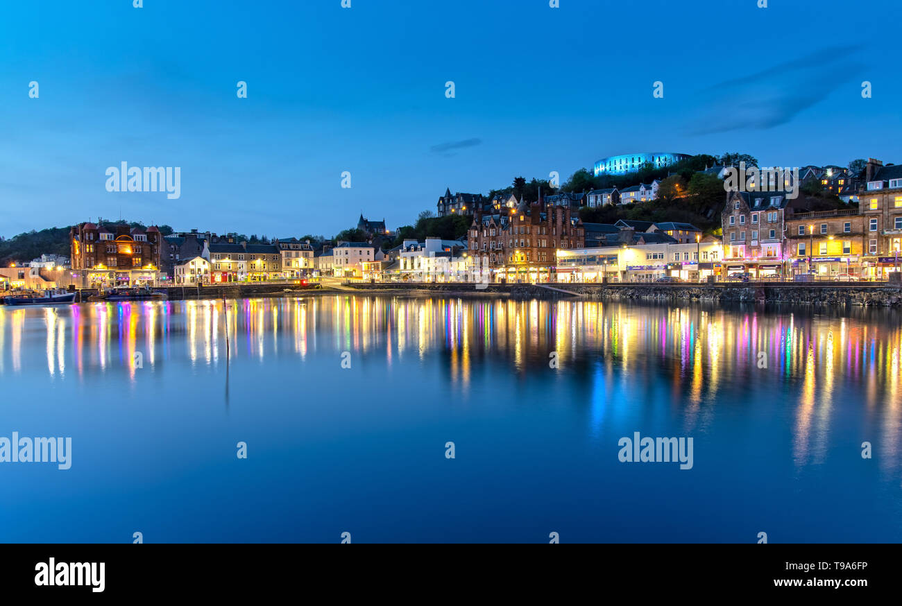 Oban bay night hi-res stock photography and images - Alamy