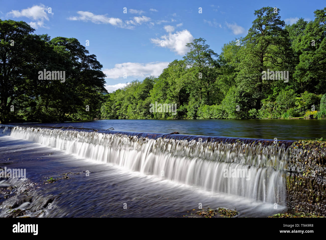 Peak district weir hi-res stock photography and images - Alamy