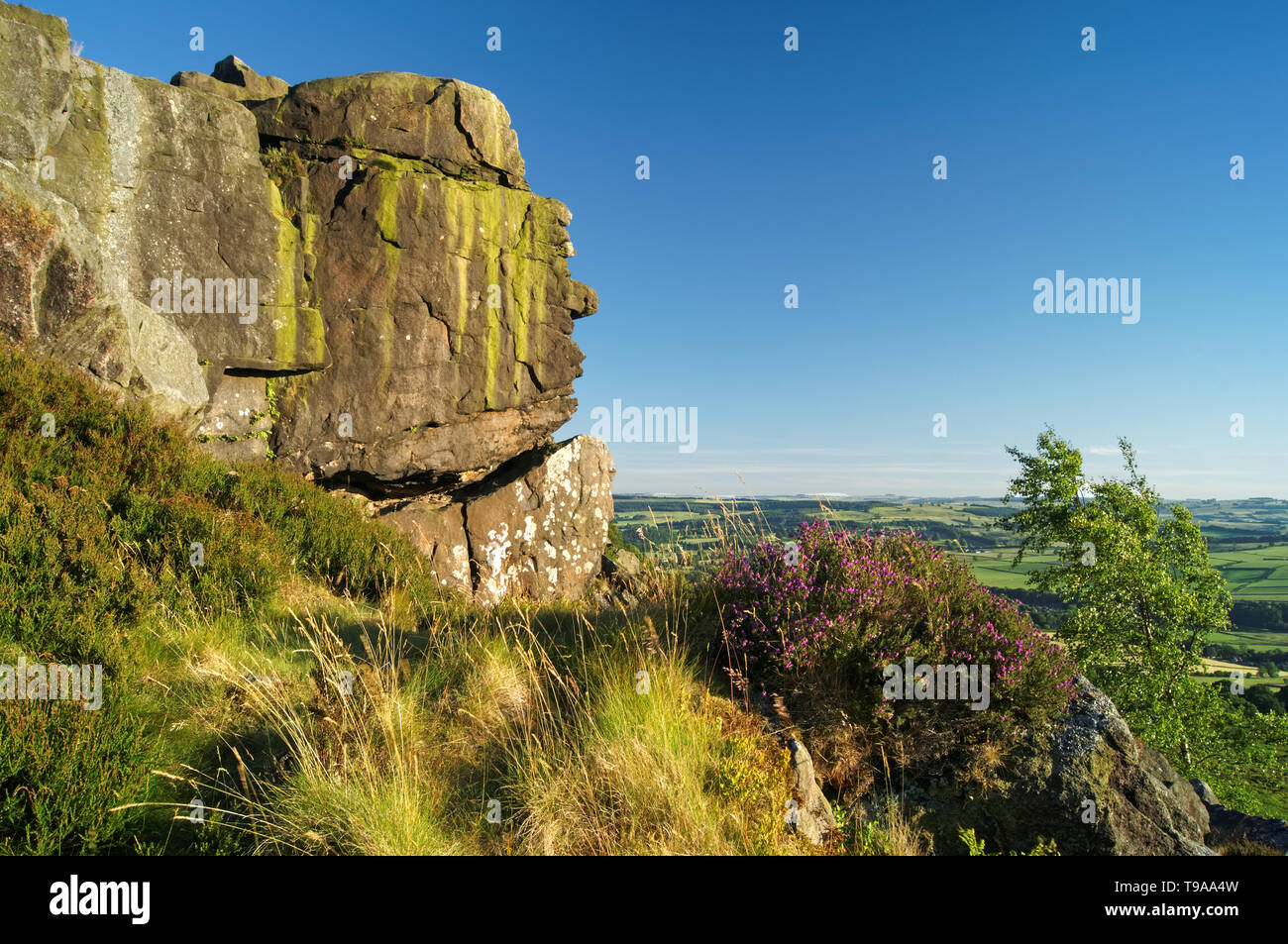 Baslow edge viewpoint hi-res stock photography and images - Alamy