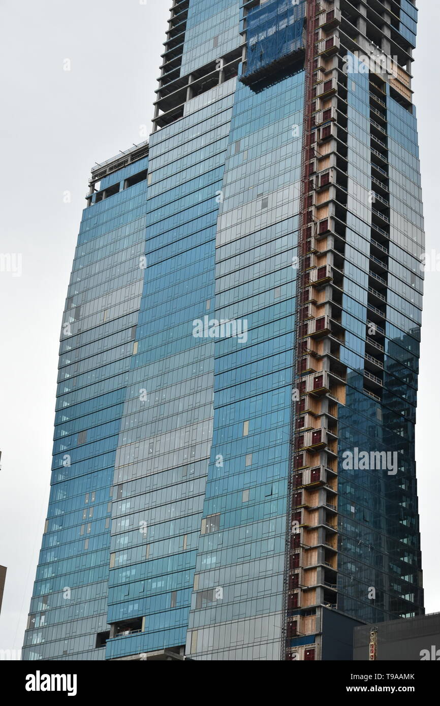 Vista Tower, the third tallest tower in Chicago, under construction ...