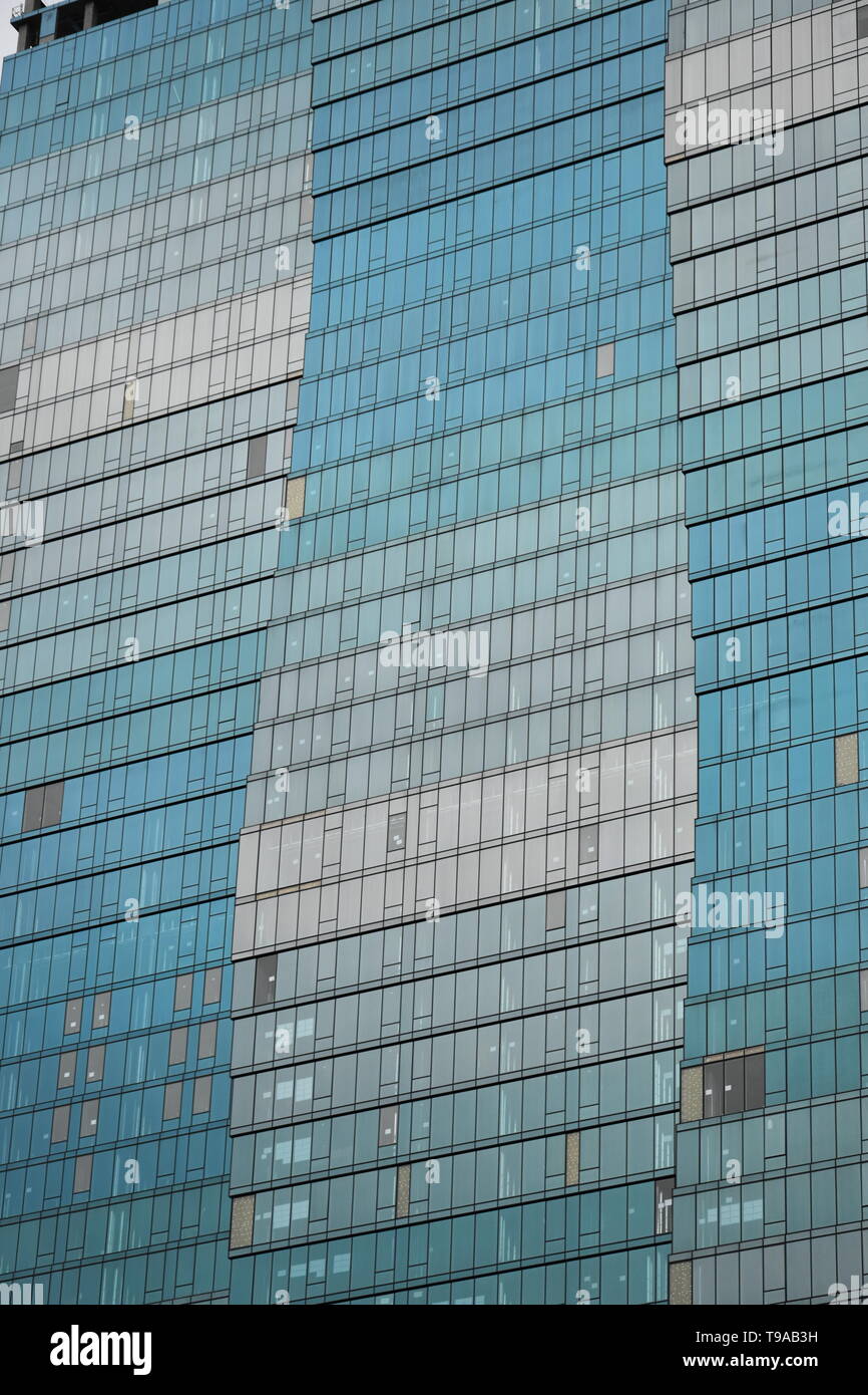 Vista Tower, the third tallest tower in Chicago, under construction ...