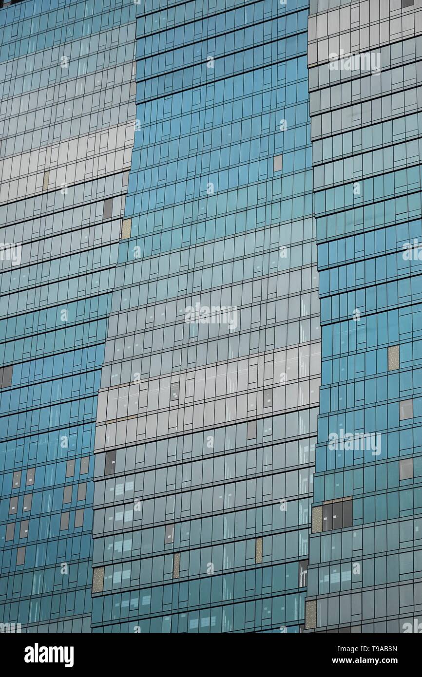 Vista Tower, the third tallest tower in Chicago, under construction ...