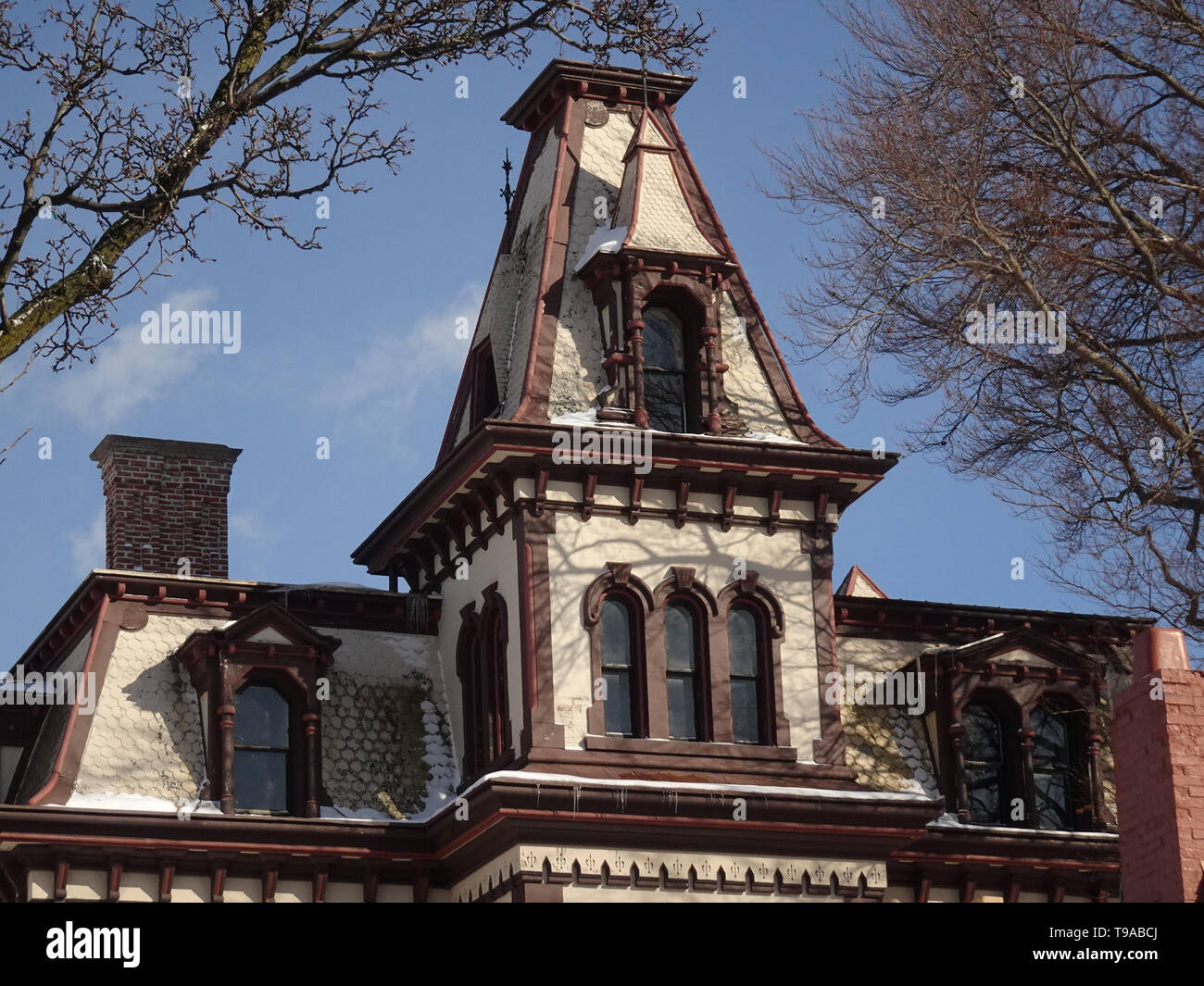 Queen Anne-style Victorian mansion Stock Photo - Alamy