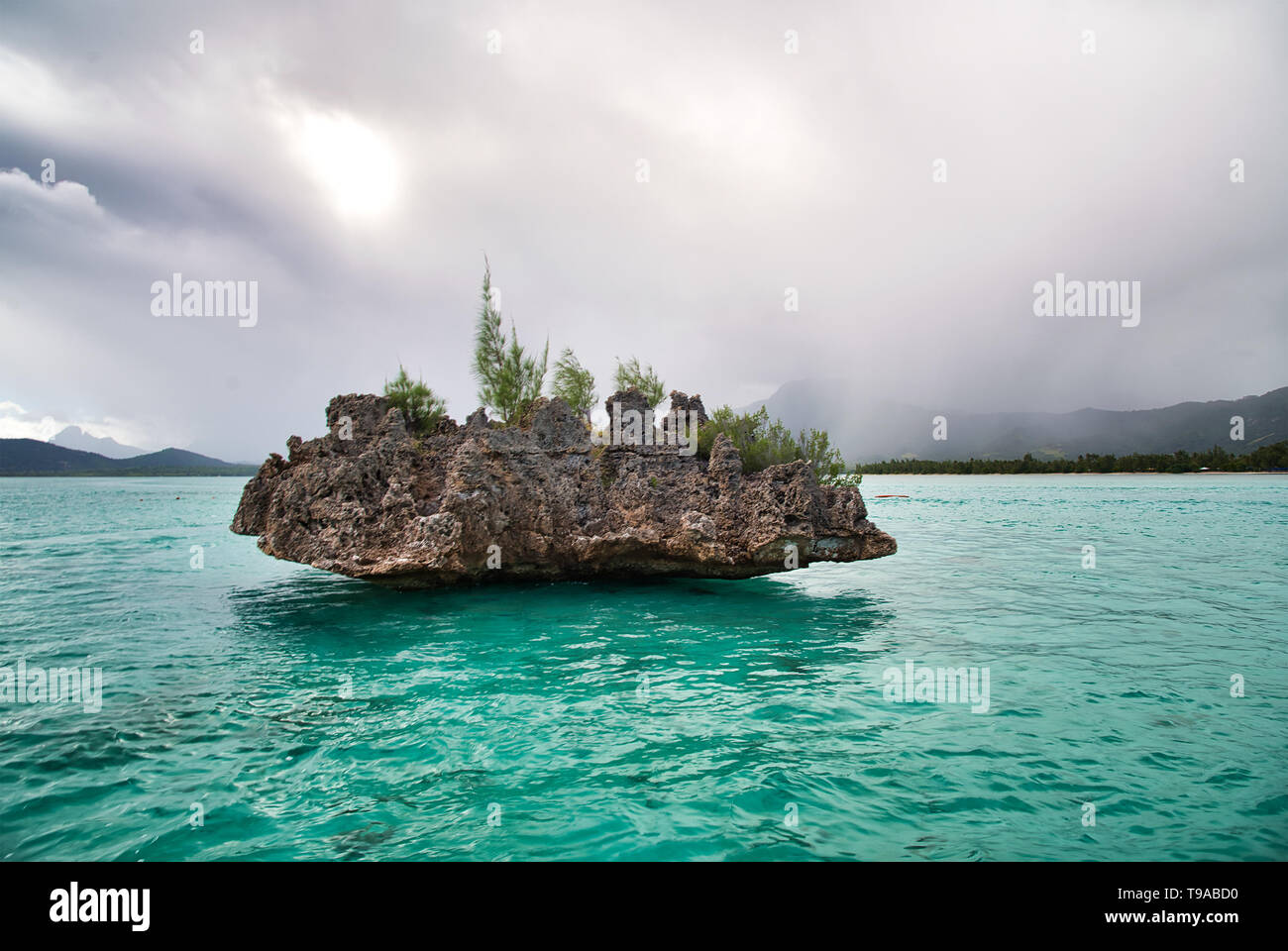 Crystal Rock in the turquoise waters of the Indian Ocean at Le Morne ...