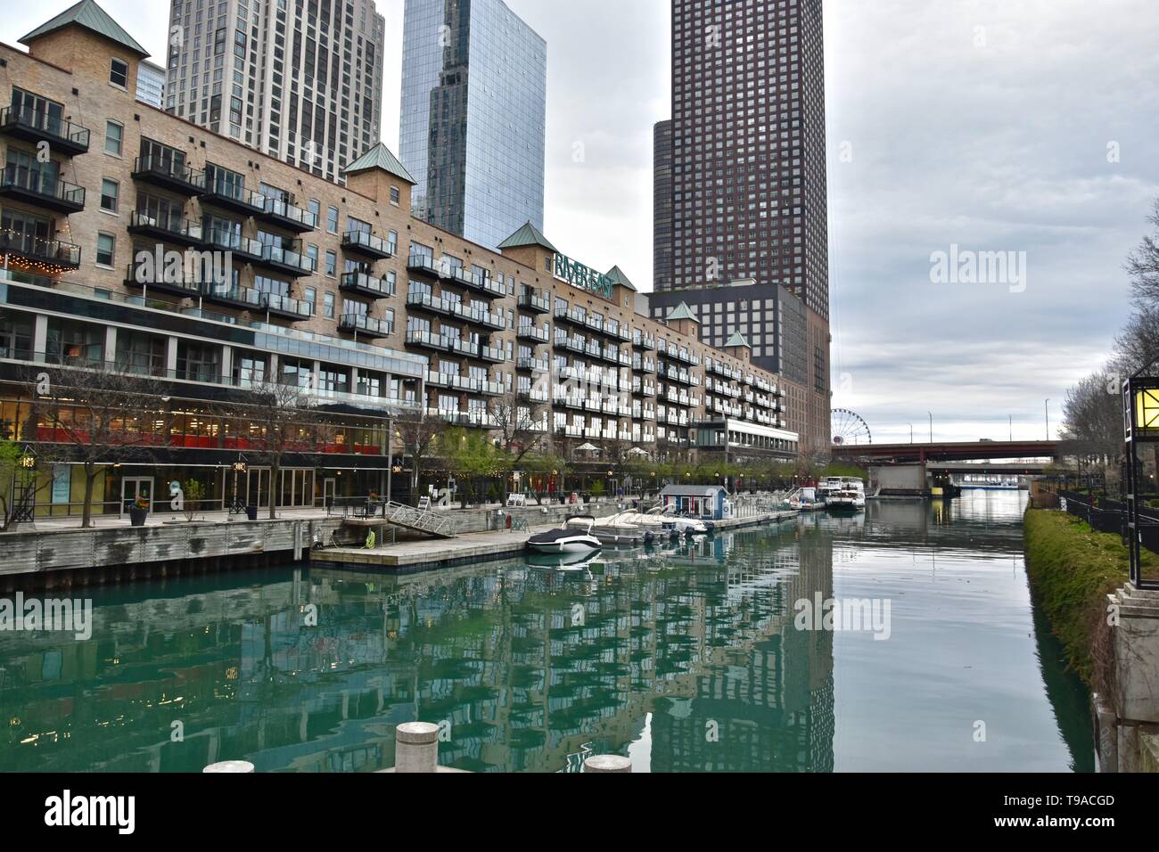 The iconic Chicago Navy Pier in Lake Michigan along the Chicago ...