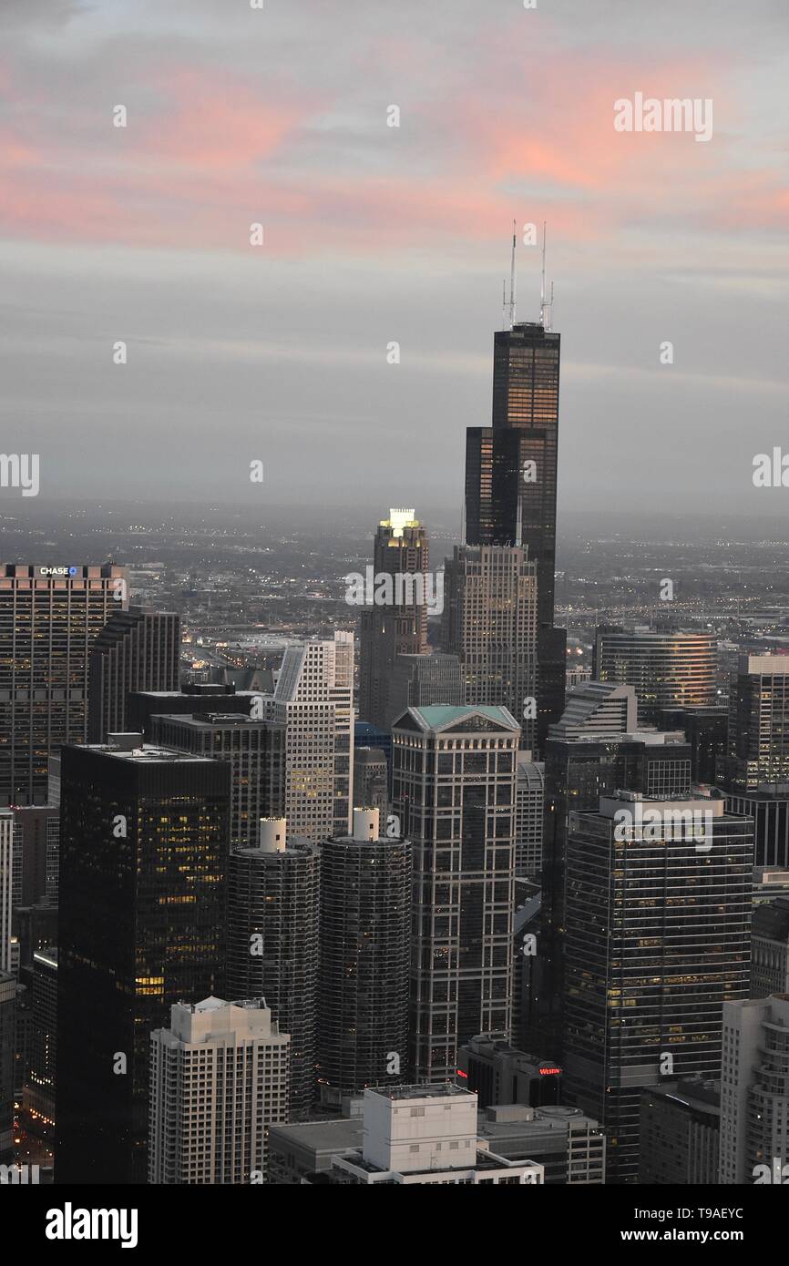 Chicago's iconic Willis Tower, Illinois, USA Stock Photo - Alamy