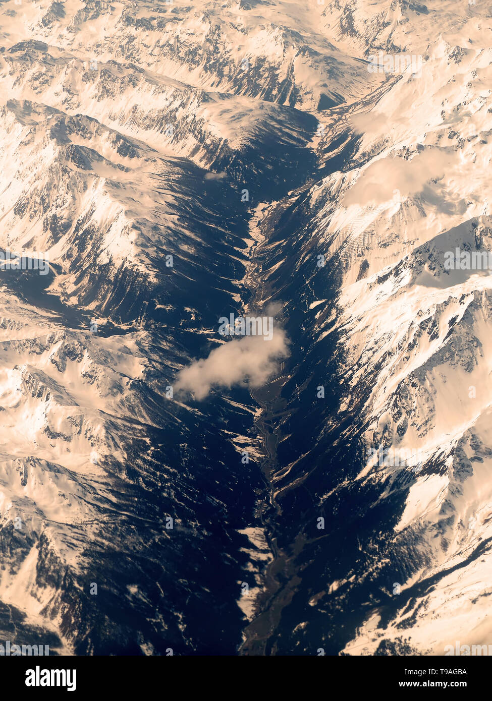 The wonderful mountains of the swiss alps travel photography hi-res ...