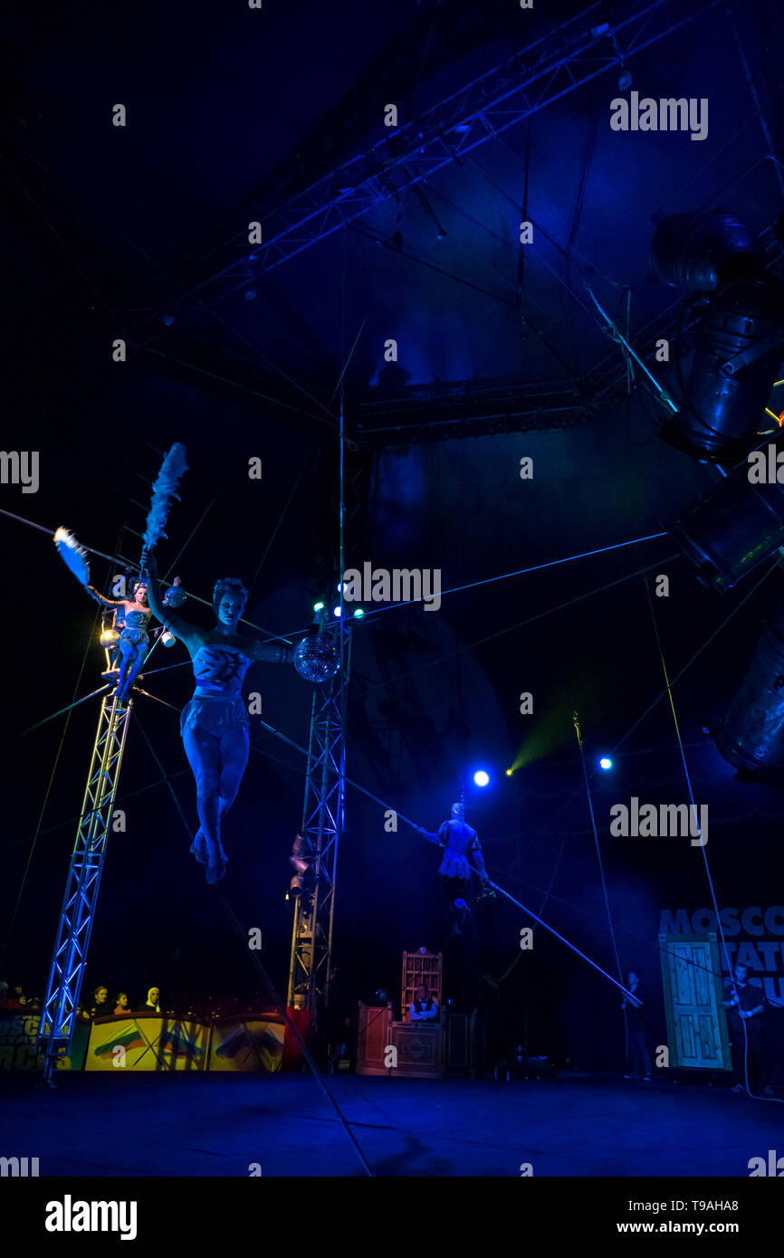 Circus Acts High Resolution Stock Photography and Images - Alamy