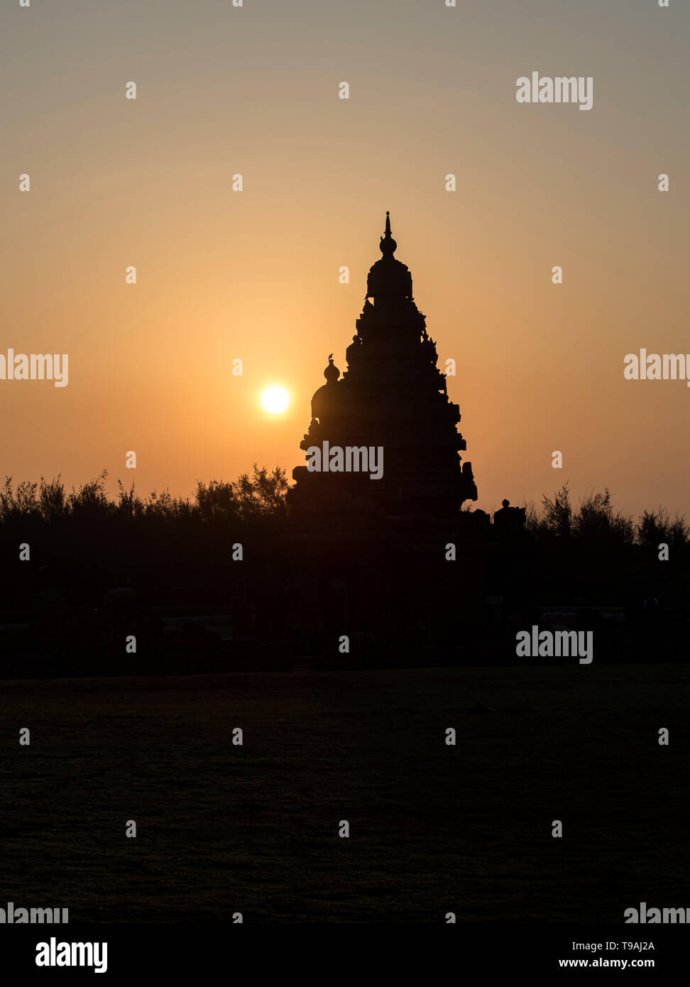 Hindu Temple Silhouette Stock Photos & Hindu Temple Silhouette Stock ...