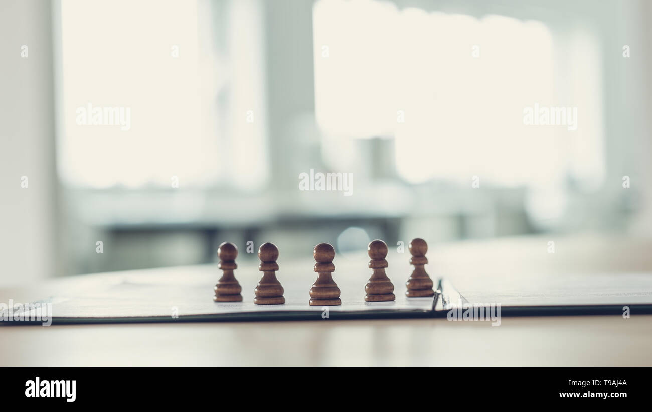 Five chess pieces hi-res stock photography and images - Alamy