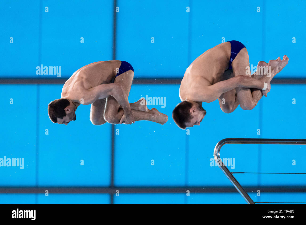 Armstand dive hi-res stock photography and images - Alamy