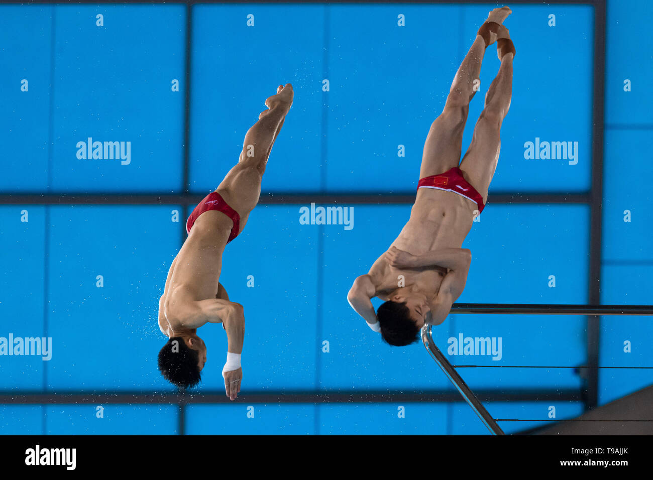 Armstand dive hi-res stock photography and images - Alamy