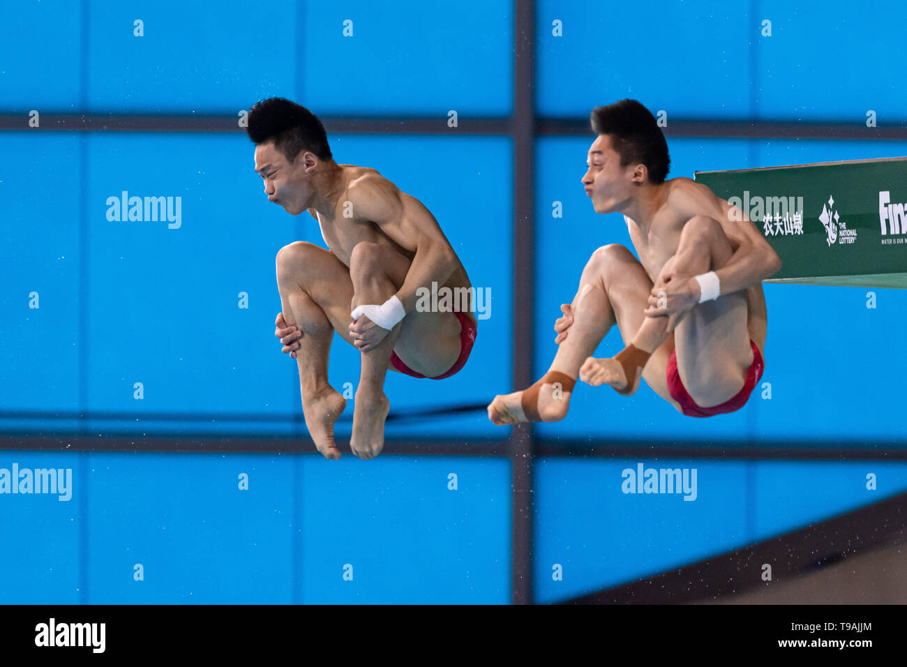 Armstand dive hi-res stock photography and images - Alamy