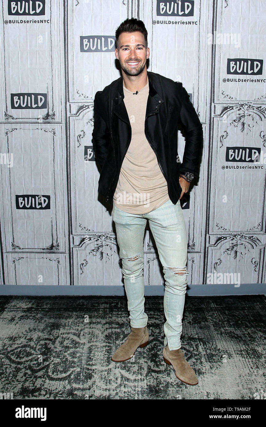 Mike wesolowski hi-res stock photography and images - Alamy