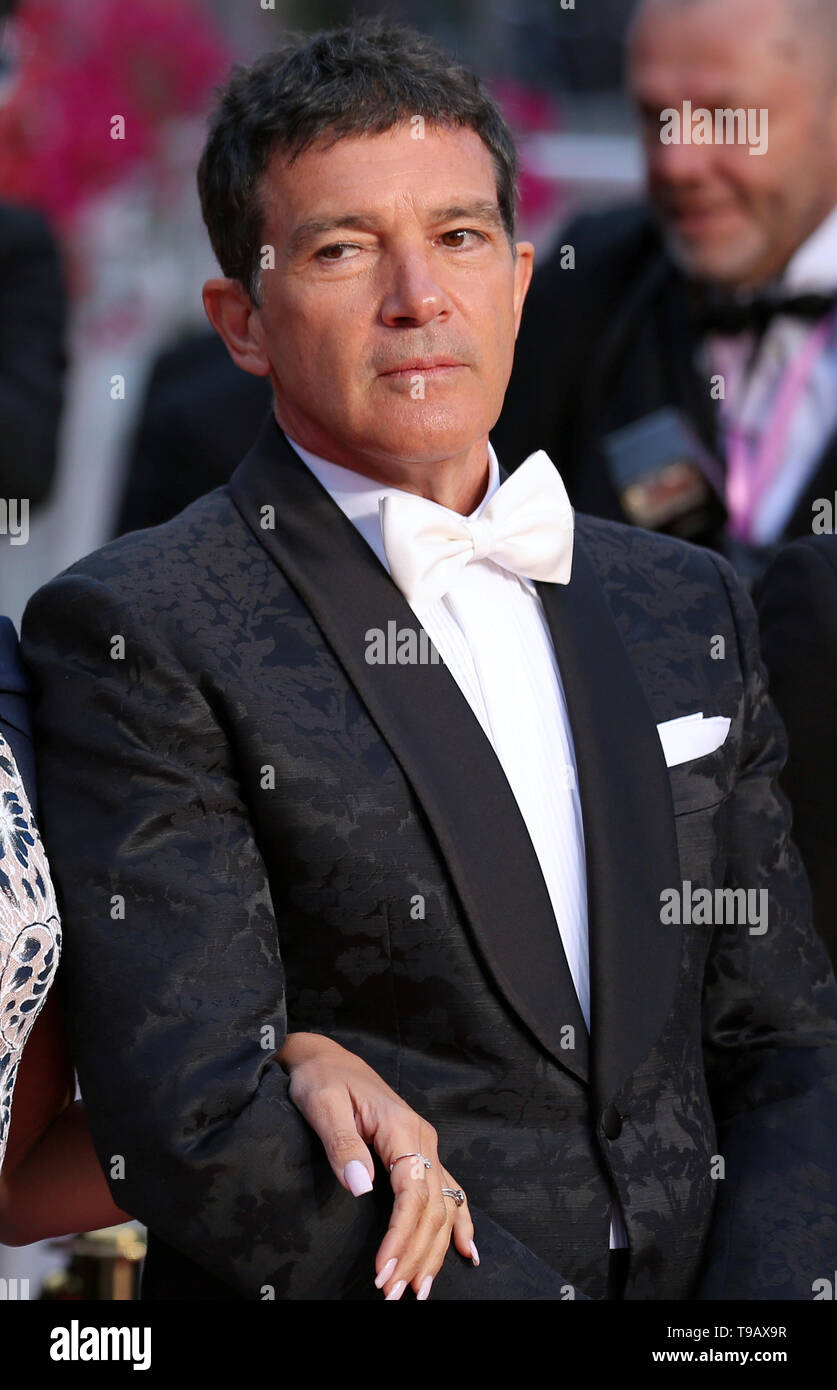 CANNES, FRANCE - MAY 17: Antonio Banderas attends the screening of ...
