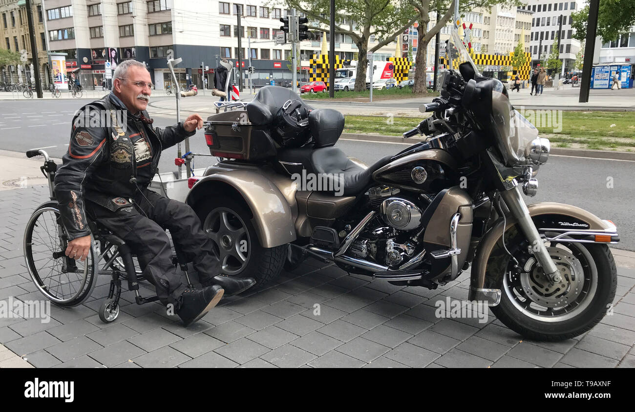 Harley davidson motorcycle trailer hi-res stock photography and images ...
